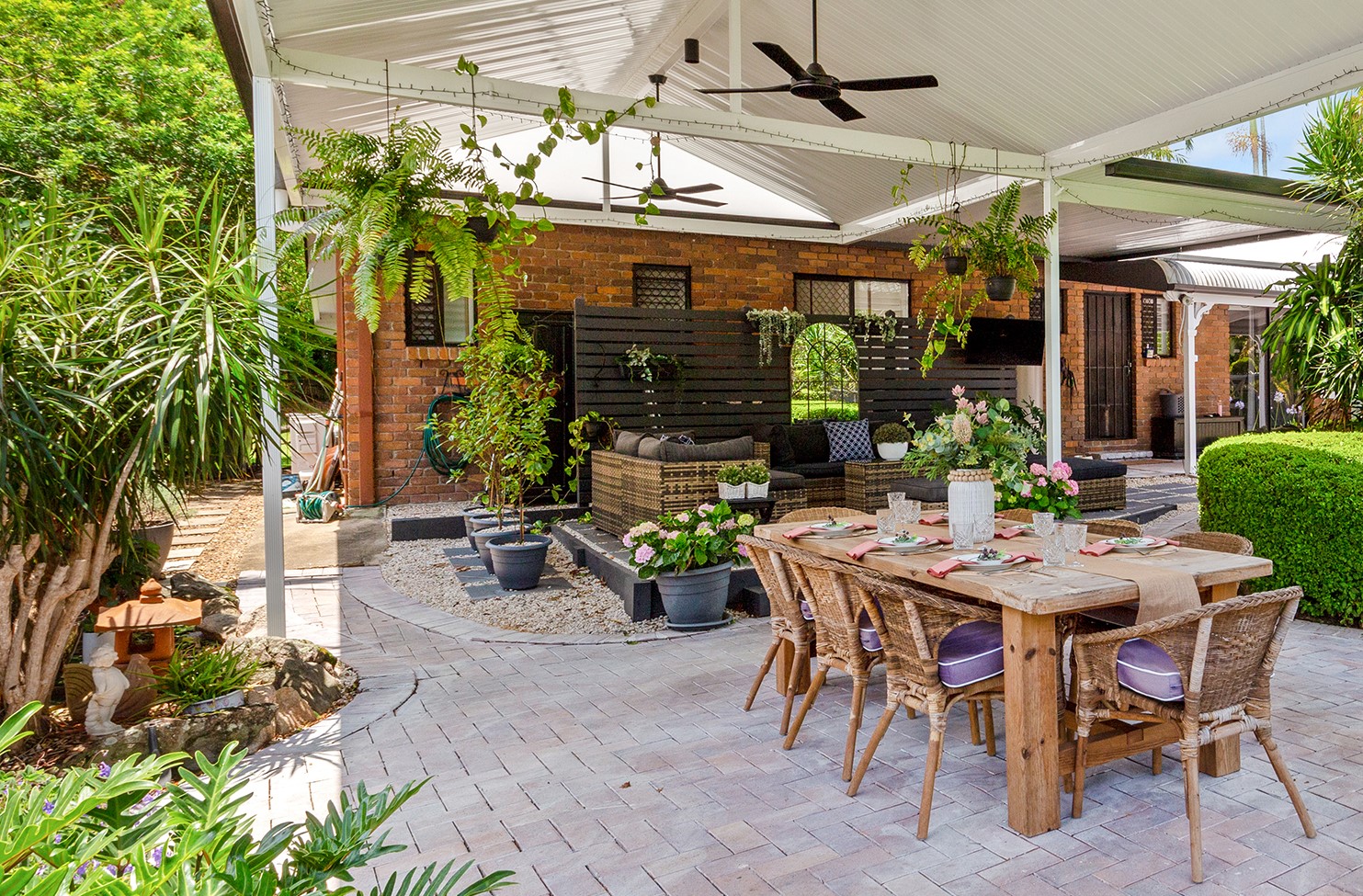 7 'wow' factor patio design ideas when you're short on space - Apollo ...