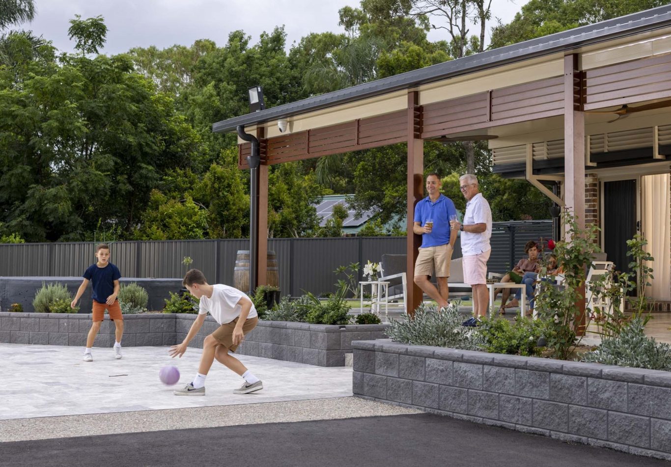 Tips for creating outdoor spaces that please the whole family - Apollo ...